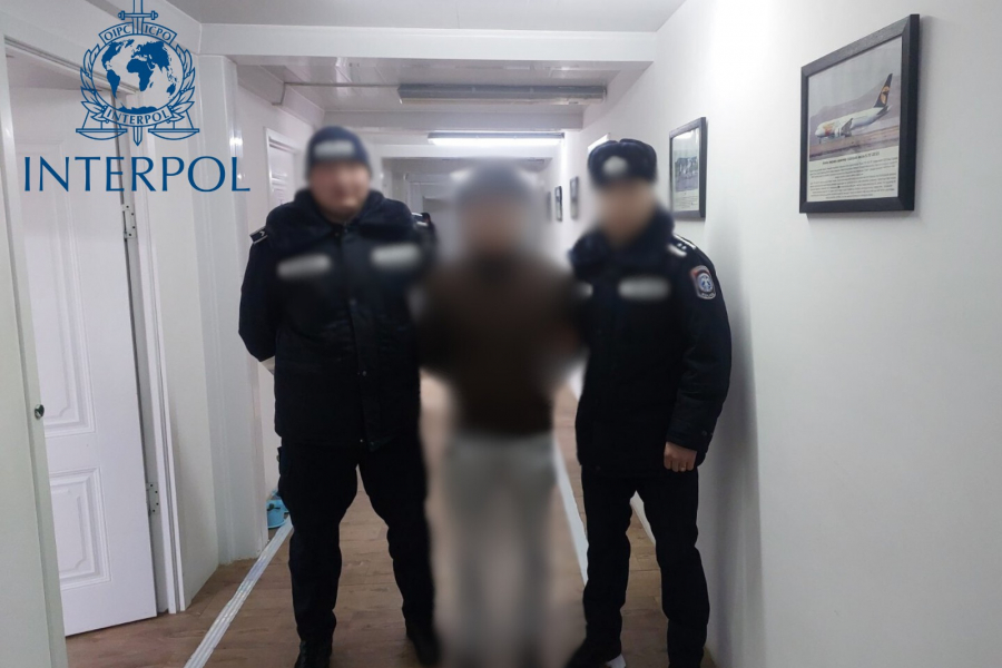 Хүчиндэх гэмт хэрэгт холбогдоод гадаад улс руу зугтсан этгээдийг олж