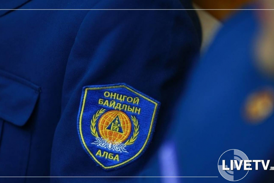 39 настай эрэгтэй цонхоор унах гэж байсныг аюулгүй буулгажээ