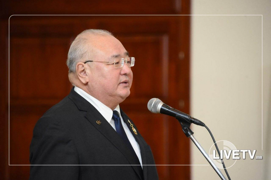 Ж Амарсанаа Хууль зүйн үндэсний хүрээлэнг нэгтгэж буй нь буруу биш