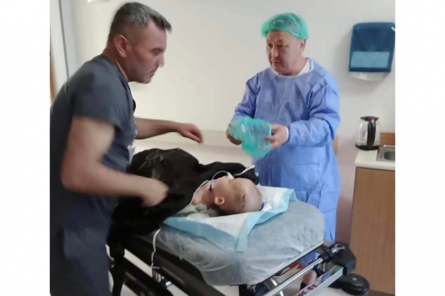 Хүчирхийлэлд өртсөн 3 настай хүү Турк улсад гурав дахь хагалгаандаа орж