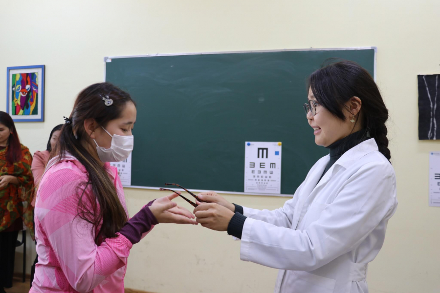 Олон улсын хараа хамгаалах өдрийг тохиолдуулан нүдний үзлэг шинжилгээ