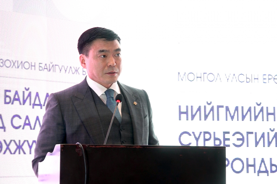 С Амарсайхан Хүн амын эрүүл мэндийн суурь үзүүлэлтийг дээшлүүлэх нь